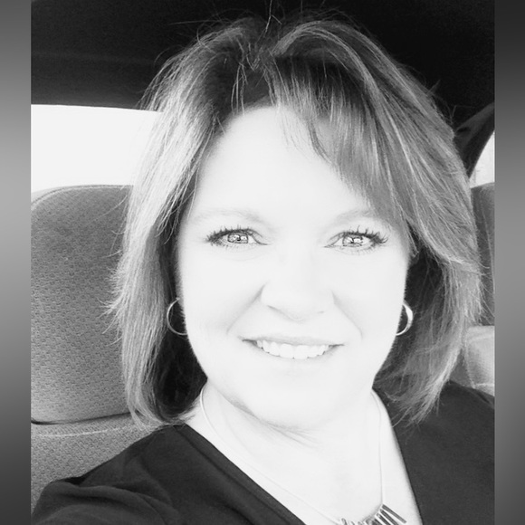 Sharon's Closet (@sharonbillin567) | Poshmark